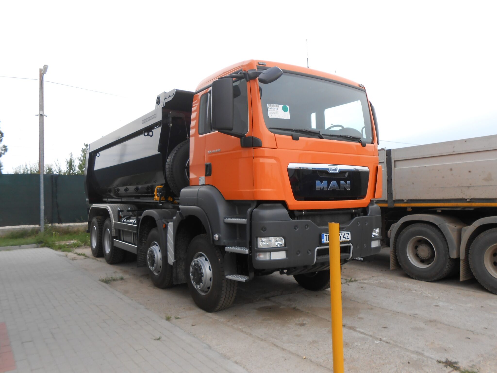 Autobasculante | Eugen Trans Srl - Eugen Trans SRL